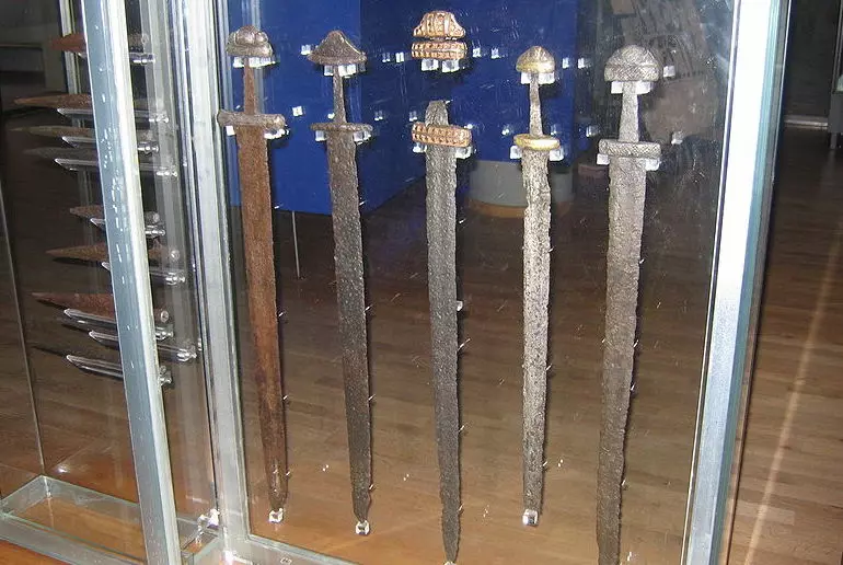 Ancient Viking Weapons